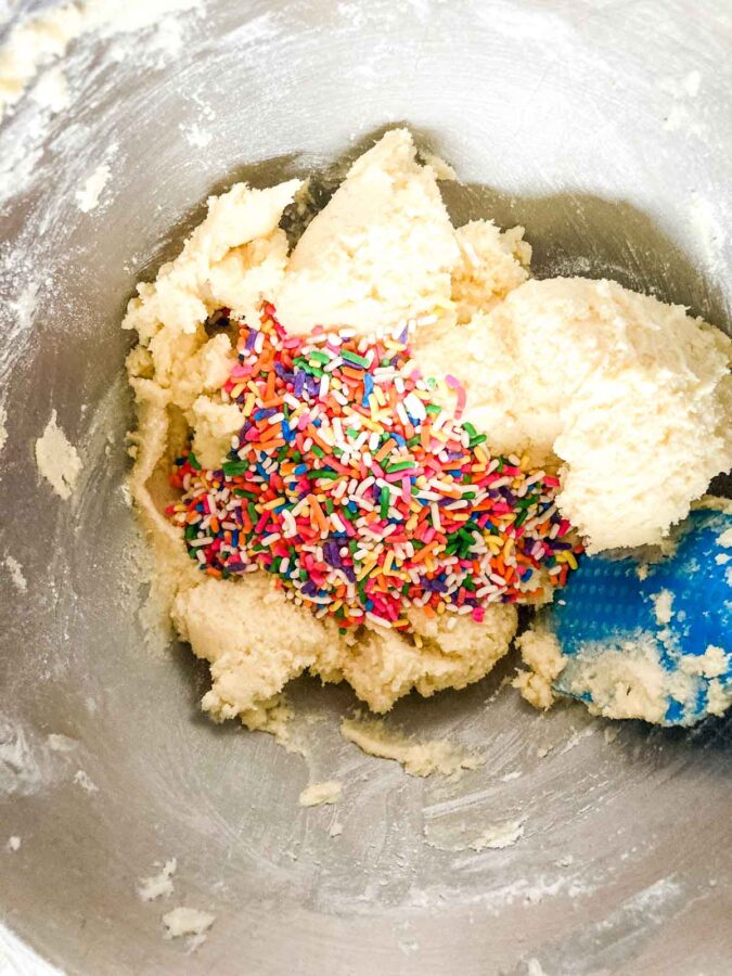 Sprinkle Sugar Cookies - Kitchen Serf