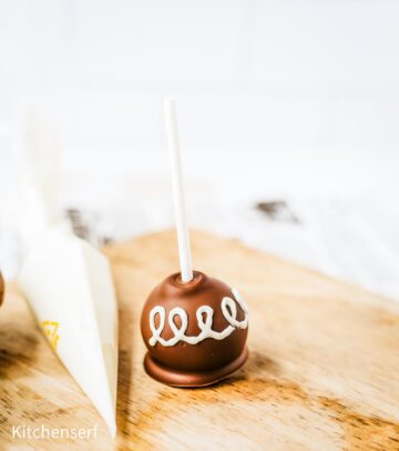 Chocolate Cake Pops Recipe (No-Bake with Hostess Cupcakes)